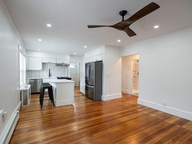 house with 2 bedroom, East Providence RI DLS102776802
