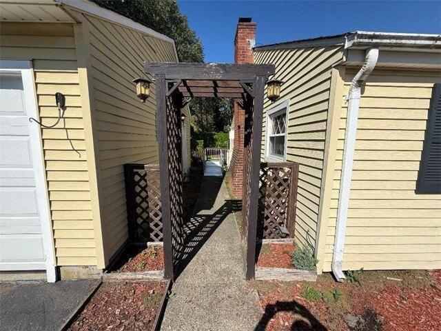 house with 2 bedroom, East Providence RI DLS103018409
