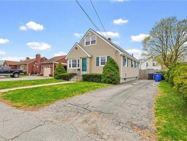 house with 2 bedroom, East Providence RI DS102156209