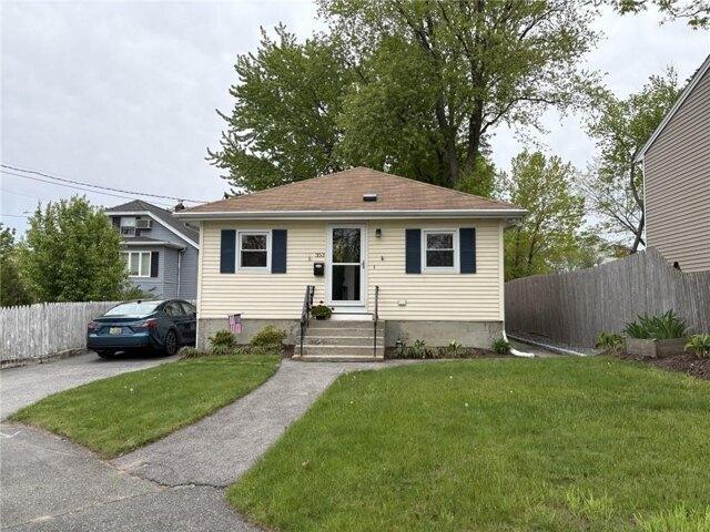 house with 2 bedroom, East Providence RI DS102280685