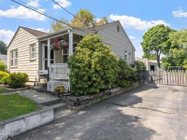 house with 2 bedroom, East Providence RI ES103850774