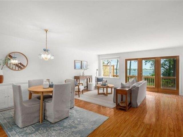 house with 2 bedroom, East Providence RI ES103124752