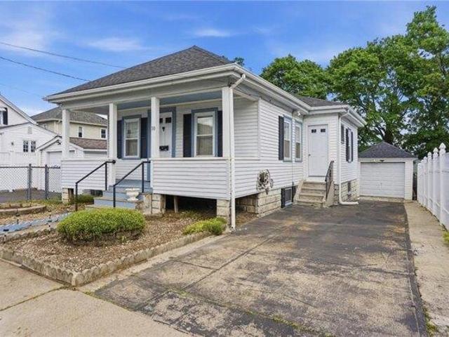 house with 2 bedroom, East Providence RI ES103249873