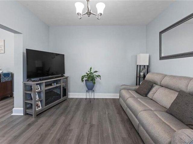 house with 2 bedroom, East Providence RI ES104539155