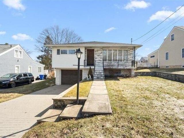 house with 2 bedroom, East Providence RI ES104851460