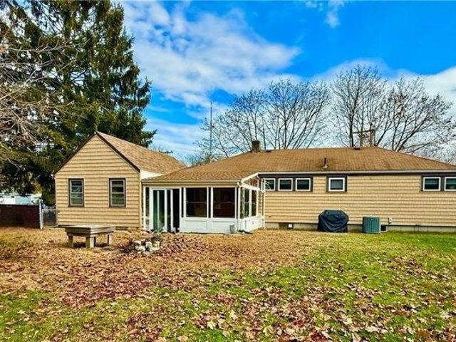 house with 2 bedroom, East Providence RI ES104192631