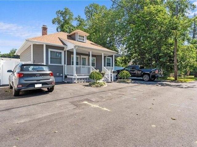 house with 2 bedroom, East Providence RI ES104329359