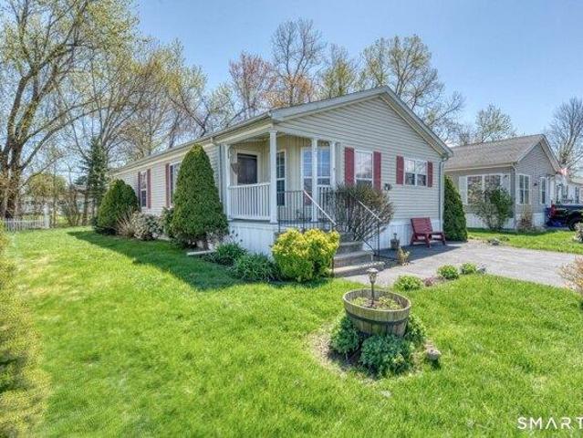 house with 2 bedroom, East Windsor CT DLS102779140