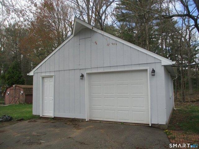 house with 2 bedroom, East Windsor CT DS101998567