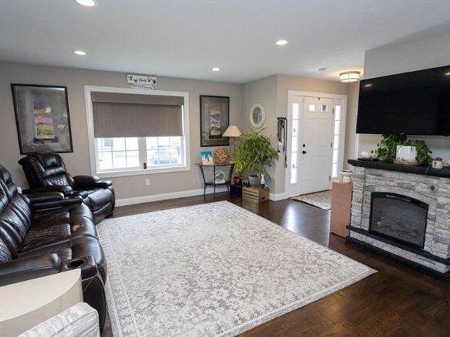 house with 2 bedroom, Easton MA ES104480370