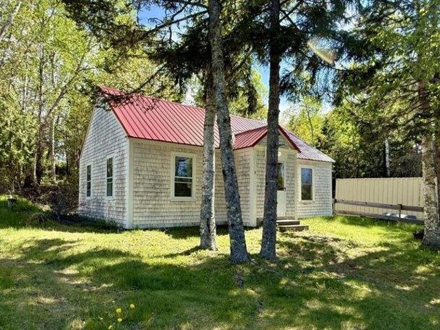 house with 2 bedroom, Eastport ME ES104570722