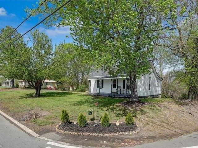house with 2 bedroom, Eden NC ES104907800