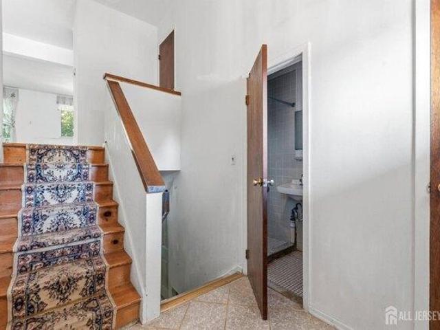 house with 2 bedroom, Edison NJ ES105175683