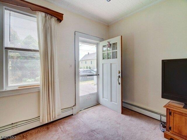 house with 2 bedroom, Elmwood Park NJ ES104405748
