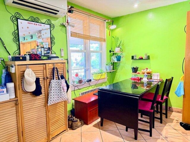 house with 2 bedroom, Elmhurst NY ES105206199