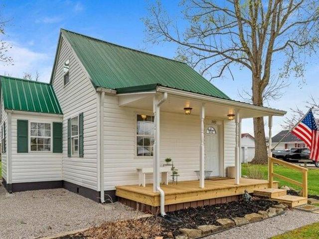 house with 2 bedroom, Eleanor WV DS89552097