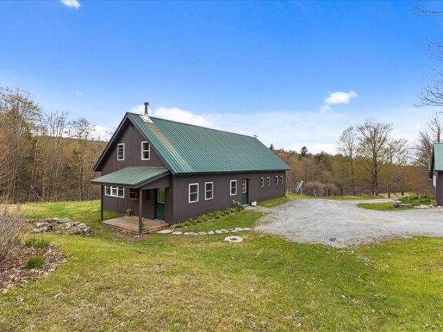 house with 2 bedroom, Enosburg Falls VT ES103968815