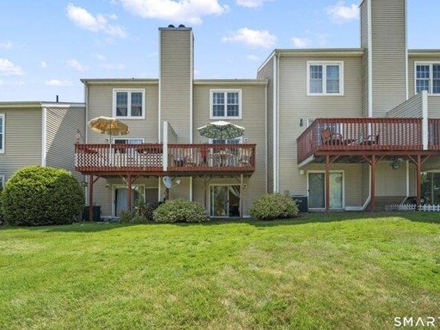 house with 2 bedroom, Enfield CT DS104116704
