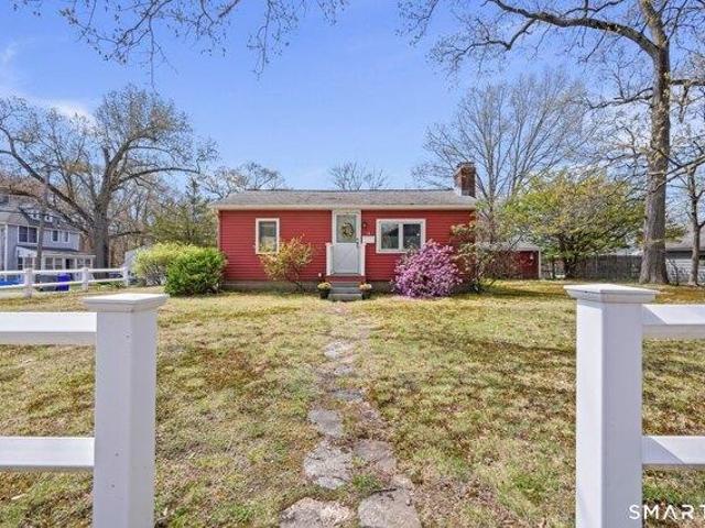 house with 2 bedroom, Enfield CT DS102258795