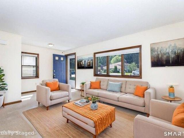 house with 2 bedroom, Enfield CT ES105125519