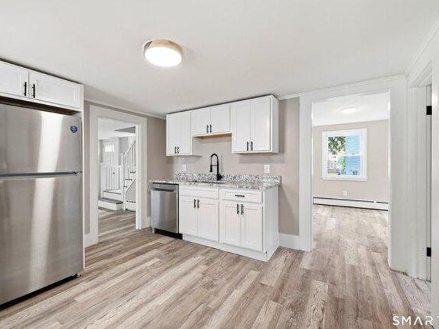 house with 2 bedroom, Enfield CT ES103931230