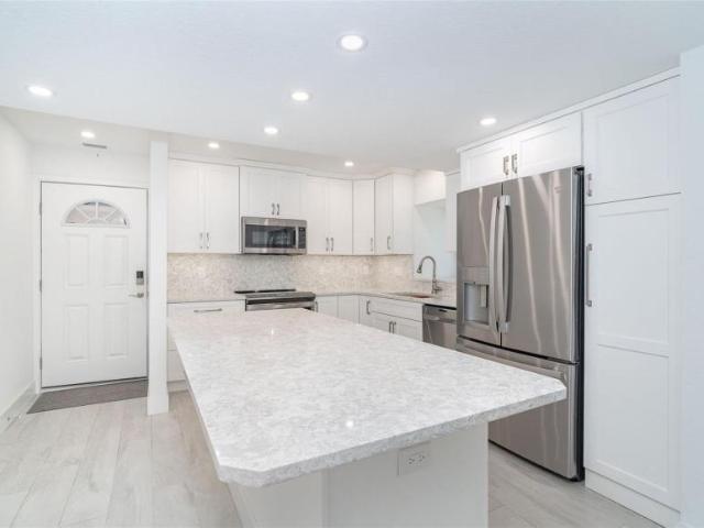 house with 2 bedroom, Englewood FL DS102659985