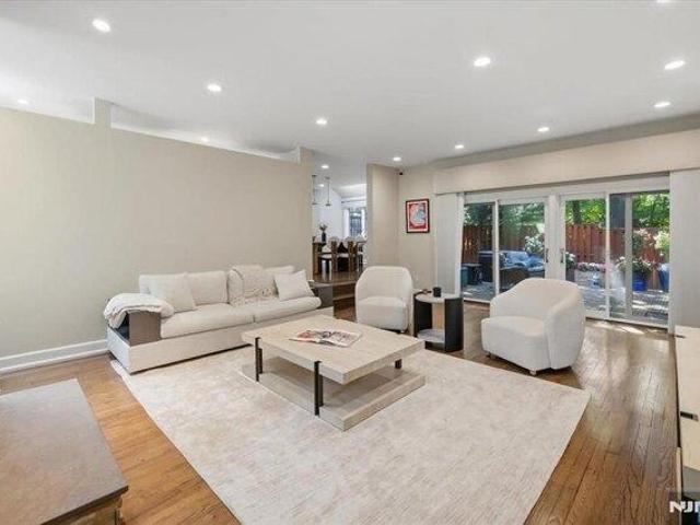 house with 2 bedroom, Englewood NJ ES105291862