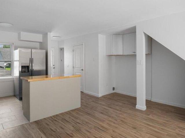 house with 2 bedroom, Essex Junction VT ES105191910