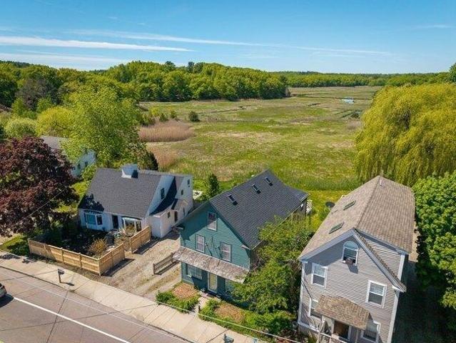 house with 2 bedroom, Essex MA ES104851134