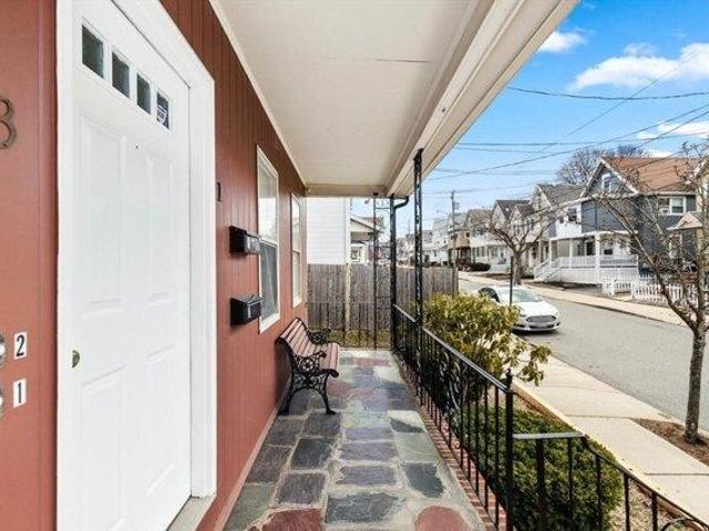 house with 2 bedroom, Everett MA DLS102444649