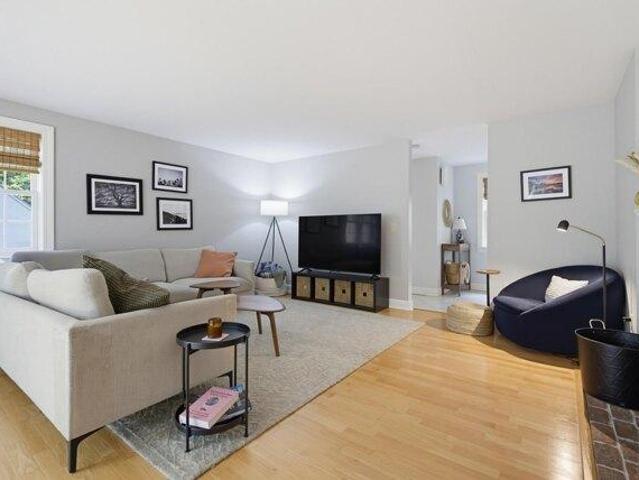 house with 2 bedroom, Exeter NH ES105093880