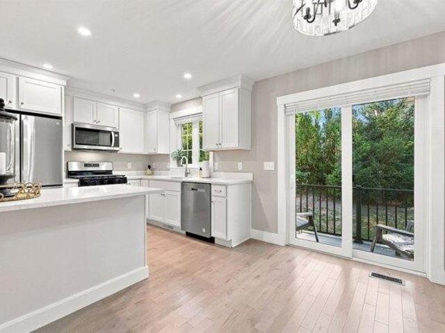 house with 2 bedroom, Exeter NH ES105278904