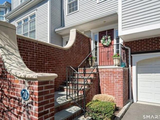 house with 2 bedroom, Fairfield CT DS102564393
