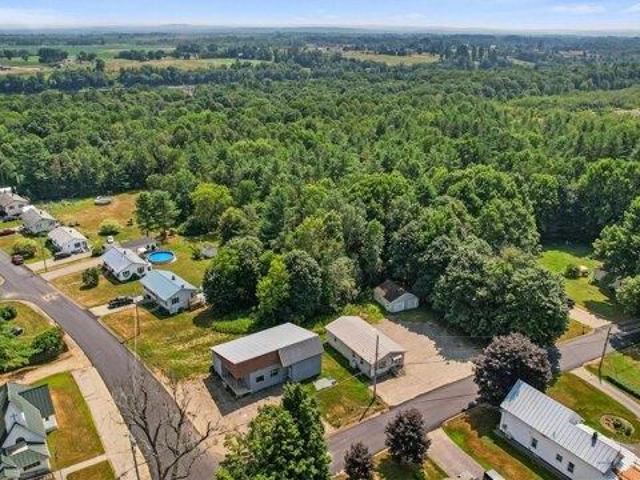 house with 2 bedroom, Fairfield ME DS102212525