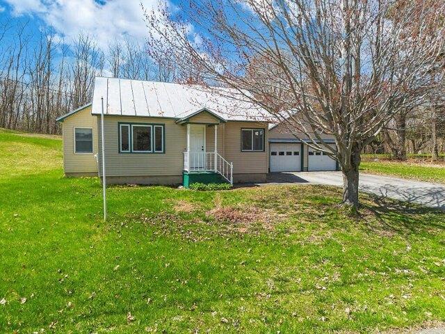 house with 2 bedroom, Fairfield ME DS102216143