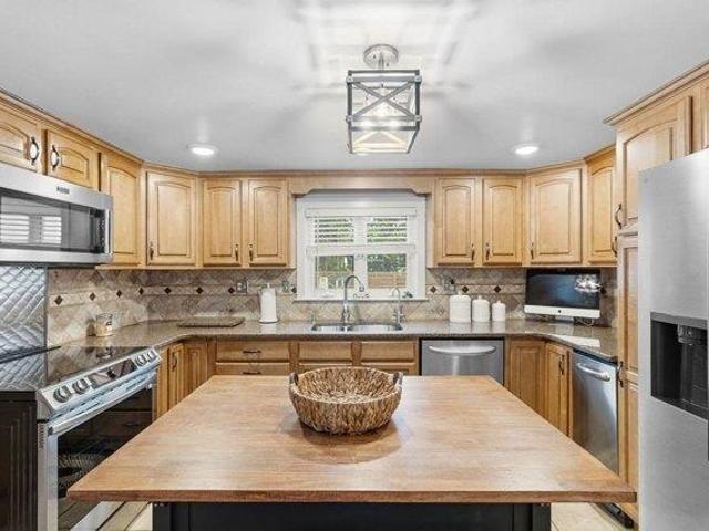 house with 2 bedroom, Fairhaven MA ES104569449