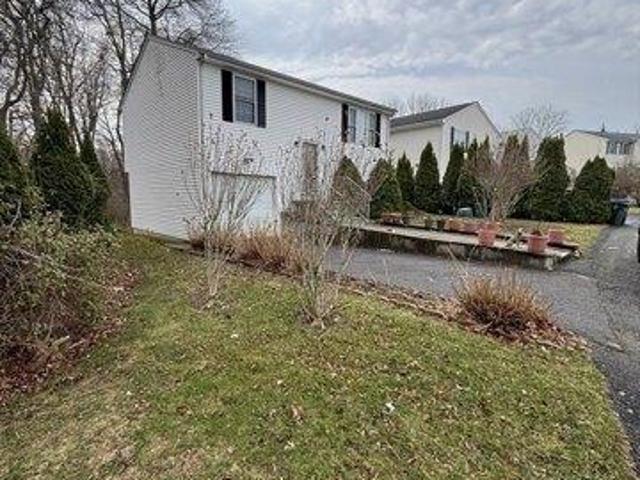 house with 2 bedroom, Fall River MA DLS101605081