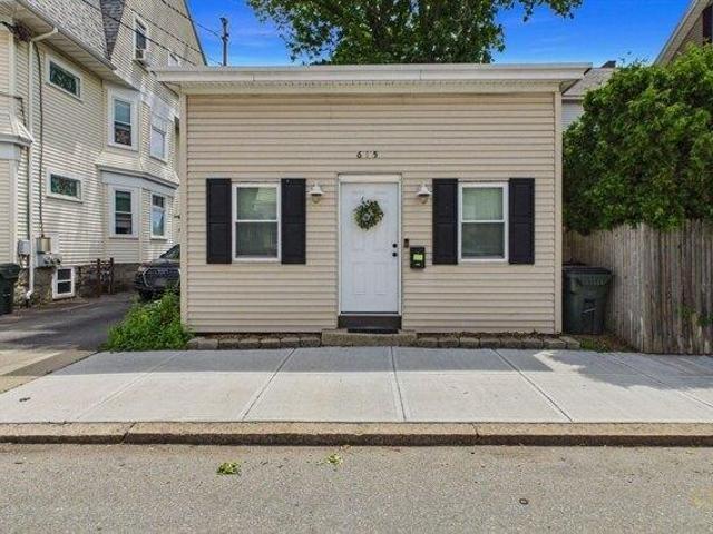 house with 2 bedroom, Fall River MA DS103439606