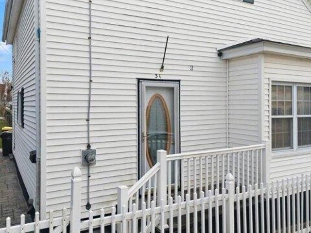 house with 2 bedroom, Fall River MA ES104075349