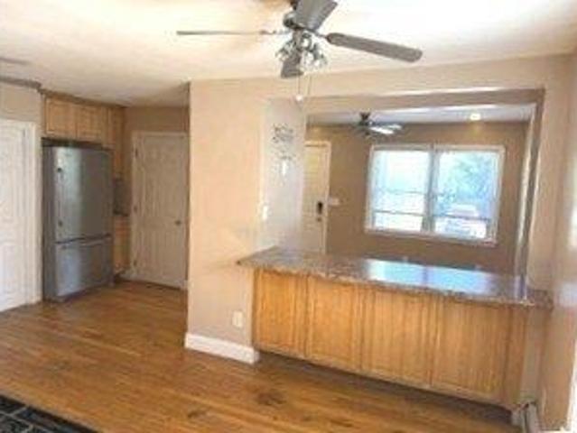house with 2 bedroom, Fall River MA ES104075416