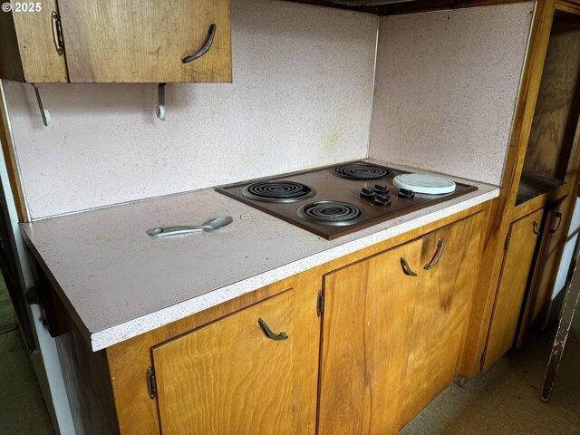 house with 2 bedroom, Falls City OR DS89811055
