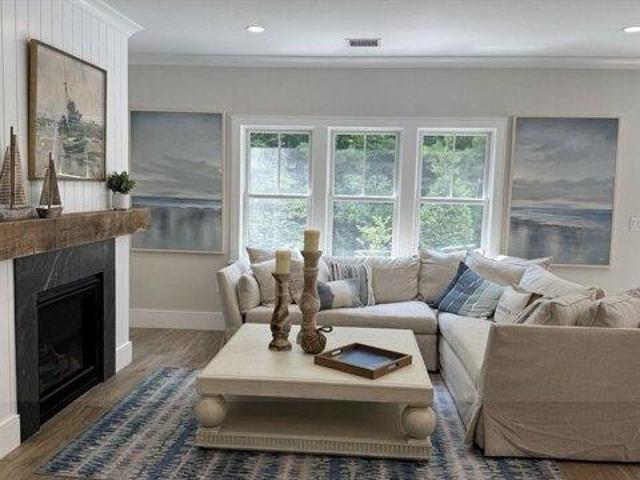 house with 2 bedroom, Falmouth MA DLS102121881