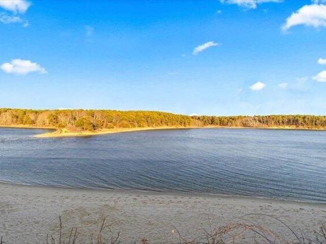 house with 2 bedroom, Falmouth MA DLS102315713