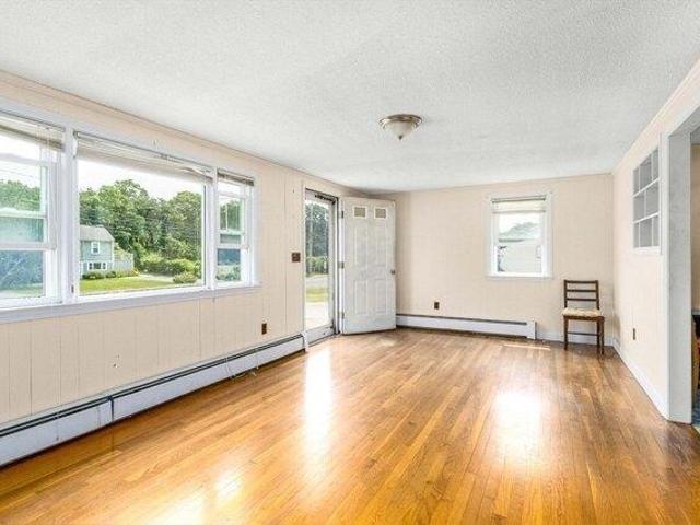 house with 2 bedroom, Falmouth MA ES104834757