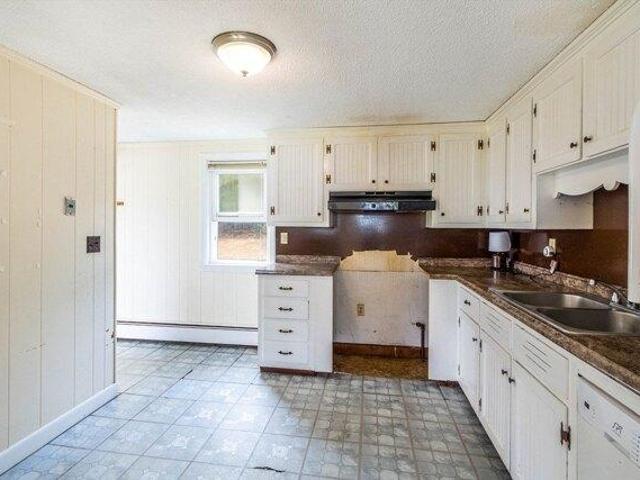 house with 2 bedroom, Falmouth MA ES104920820