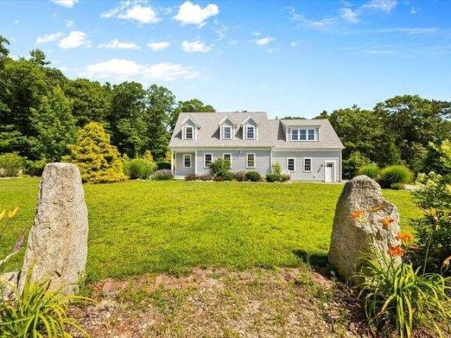 house with 2 bedroom, Falmouth MA ES105157305