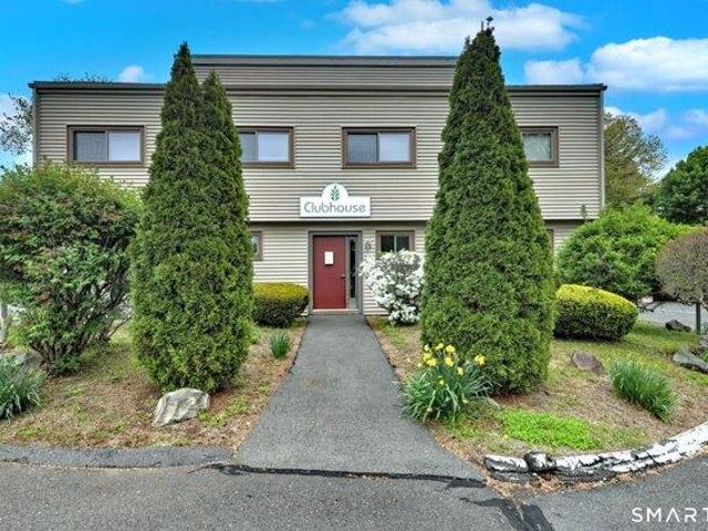 house with 2 bedroom, Farmington CT DS104236035