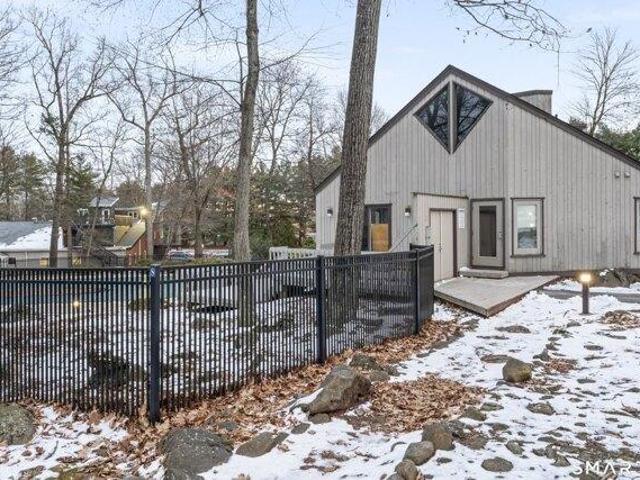 house with 2 bedroom, Farmington CT DS103185561