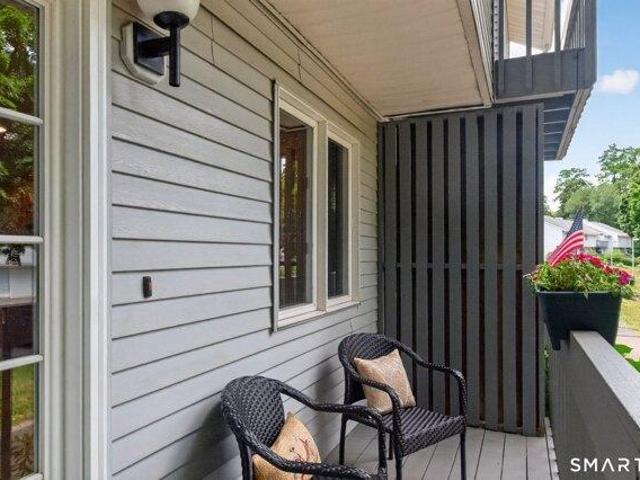 house with 2 bedroom, Farmington CT ES104833195