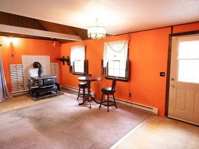 house with 2 bedroom, Fitchburg MA ES104720030